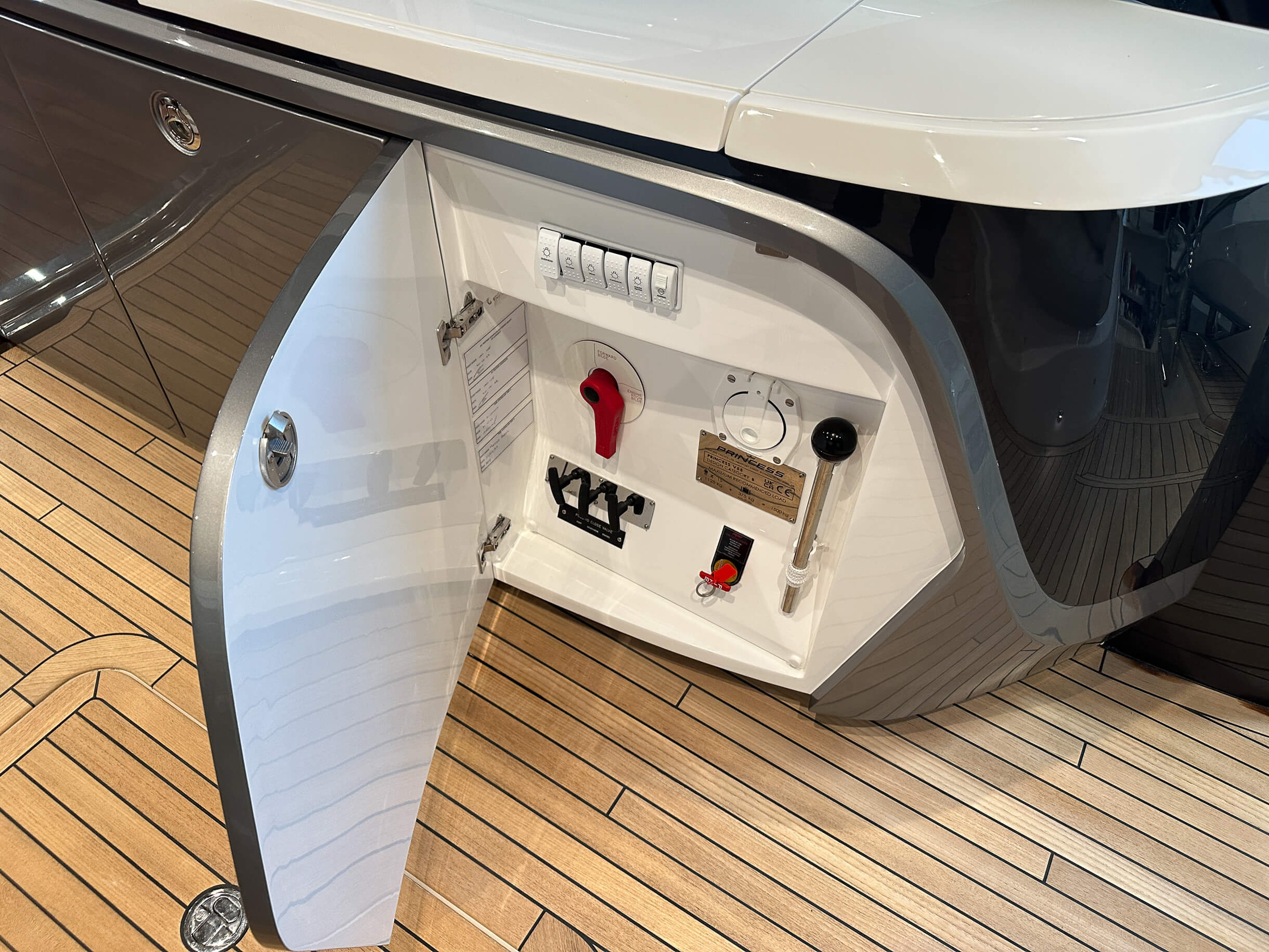 » Princess V55 (2025) V55101