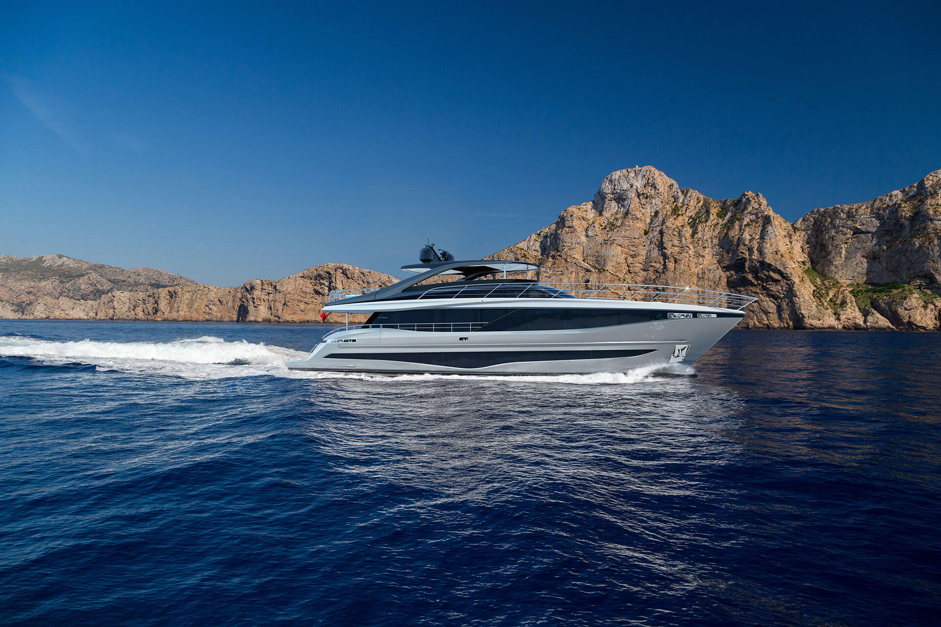 Princess Y95 | Princess Yachts Sweden Norway Denmark